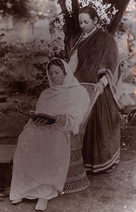 1905 India Revivals II (8 Locations) - BEAUTIFUL FEETBEAUTIFUL FEET